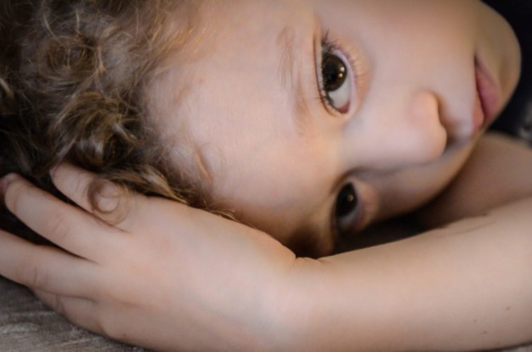 Deux manières efficaces de lutter contre la violence éducative ordinaire (VEO)